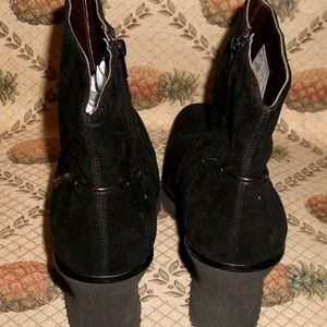 Armando Pollini Italy | Shoes | Nwot Armando Pollini Design Black Suede ...